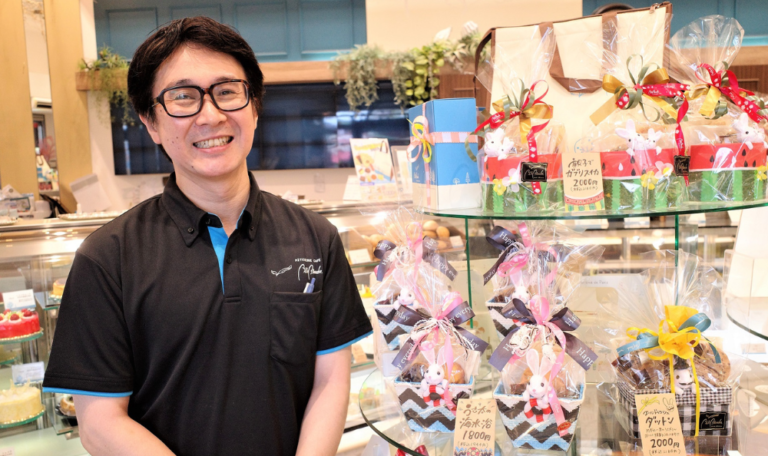 ヴァンドゥーズから学ぶ接客術Vol.8「すべてはお客様の楽しいひと時を演出するため」エール・ブランシュ中川翼 - chefno®︎